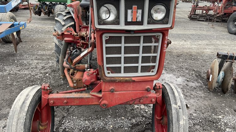 International 274 Vintage row crop tractor 1592hrs – Estrada Exports